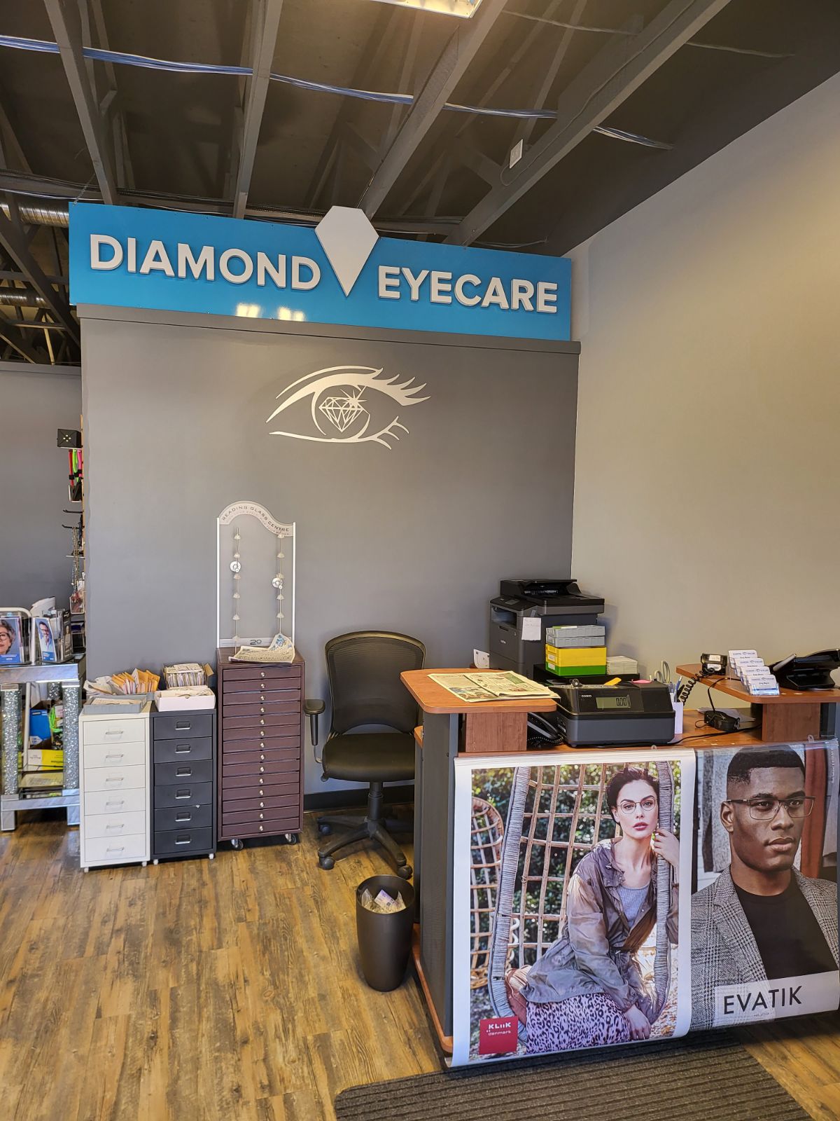 About Us - Diamond Eyecare